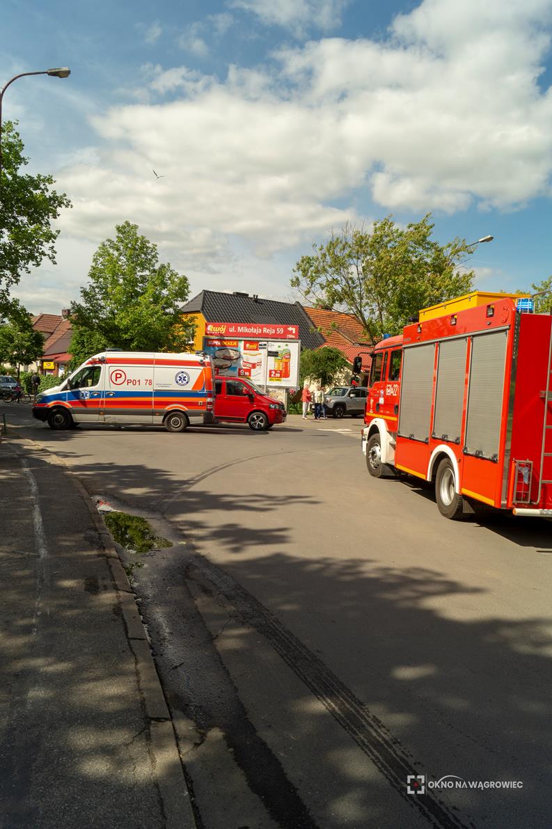 Z OSTATNIEJ CHWILI! Atak epilepsji podczas jazdy autem • Okno na Wągrowiec